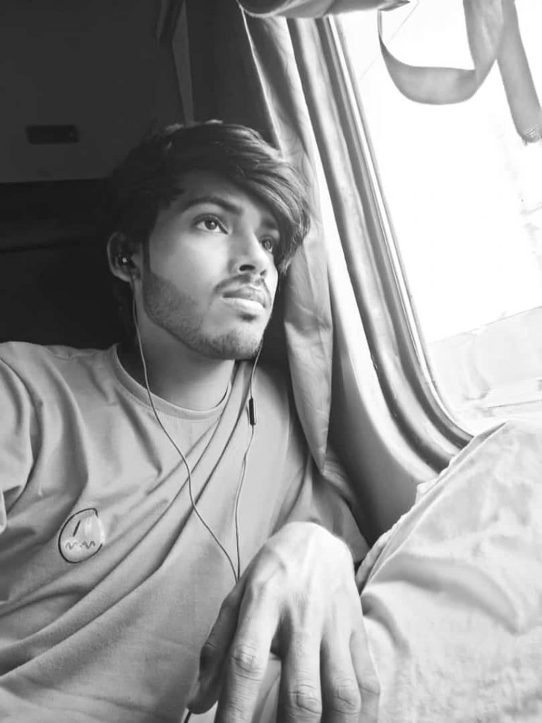 Amarjeet Jaikar Biography | Age | Viral Singer From Bihar | Youth ...