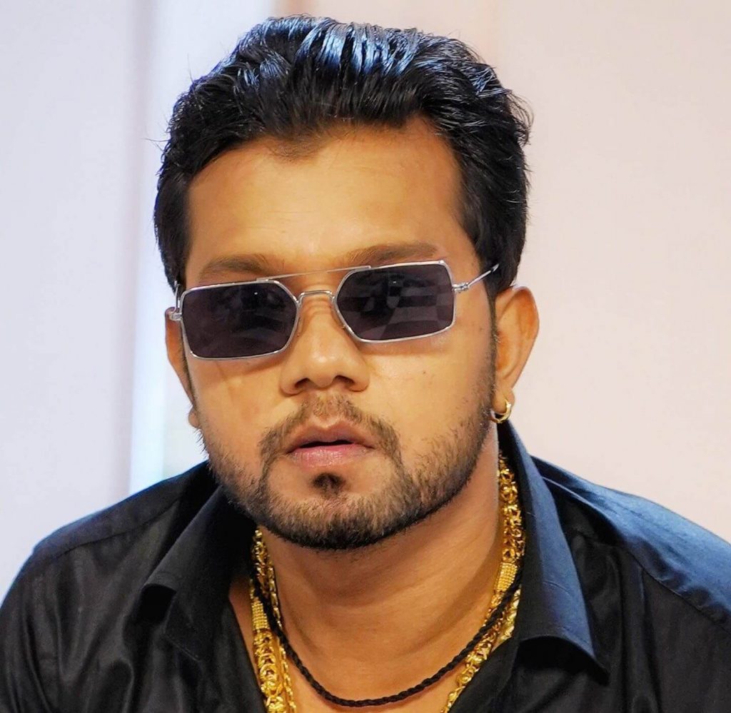 Neelkamal Singh Biography, Height, Age, Girlfriend, Family, Net Worth, Bhojpuri Singer & Actor ...