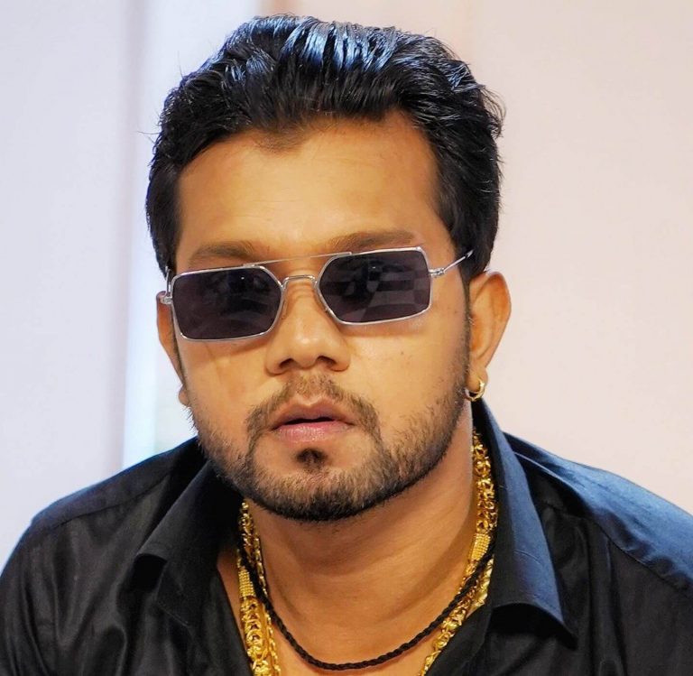 Neelkamal Singh Biography, Height, Age, Girlfriend, Family, Net Worth, Bhojpuri Singer & Actor ...