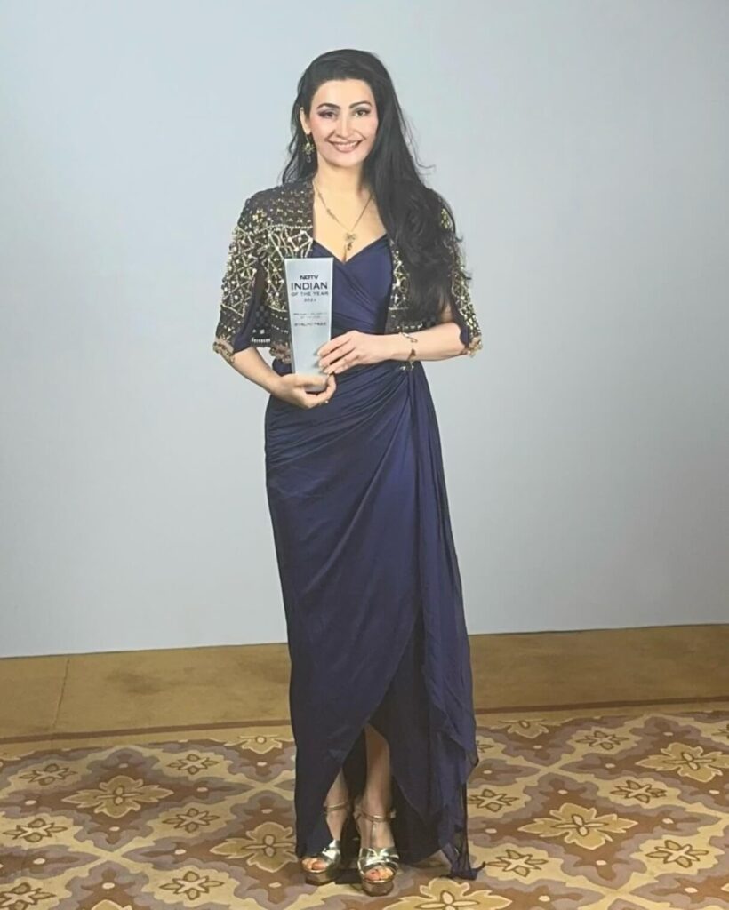 Shalini Passi Biography, Age | Breakout Celebrity of the Year | Bigg ...