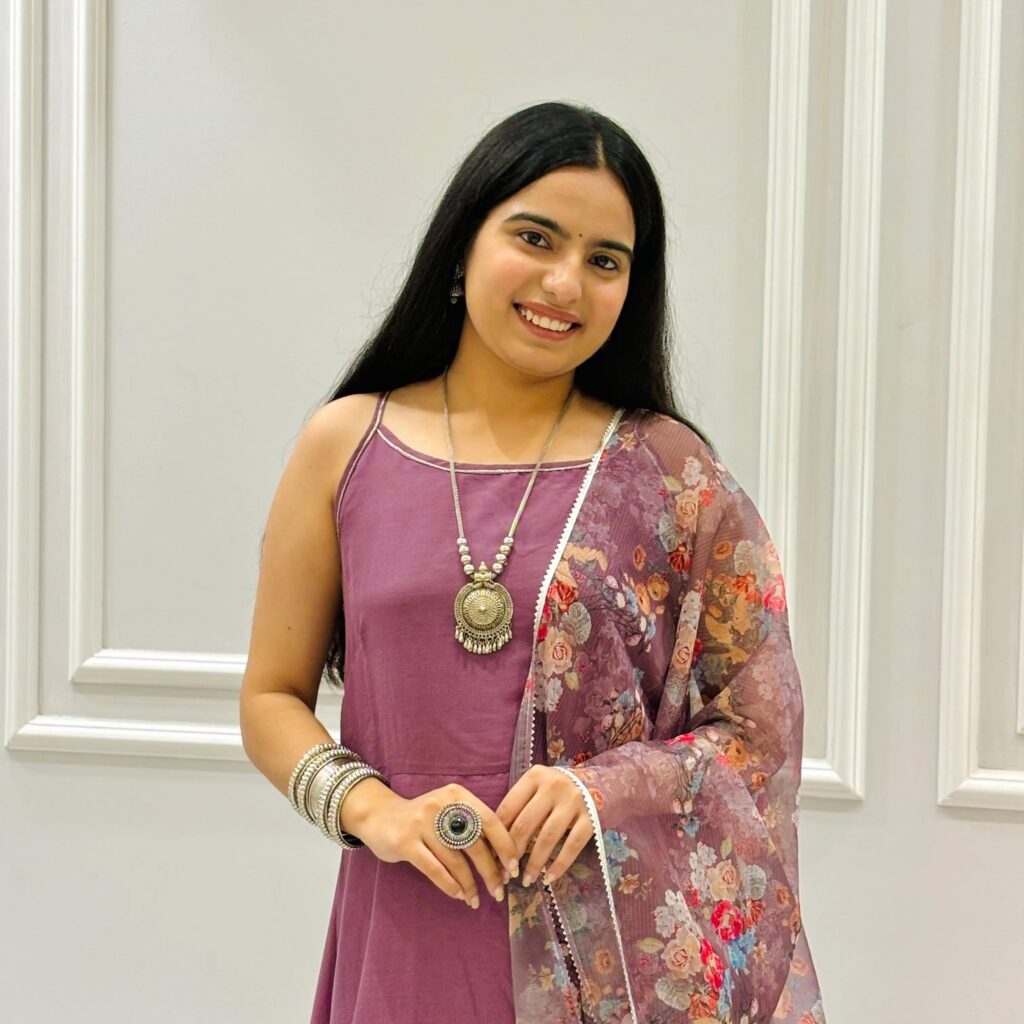 Priyal Kukreja Biography: Age, Family, Boyfriend, Net Worth - Excelebiz