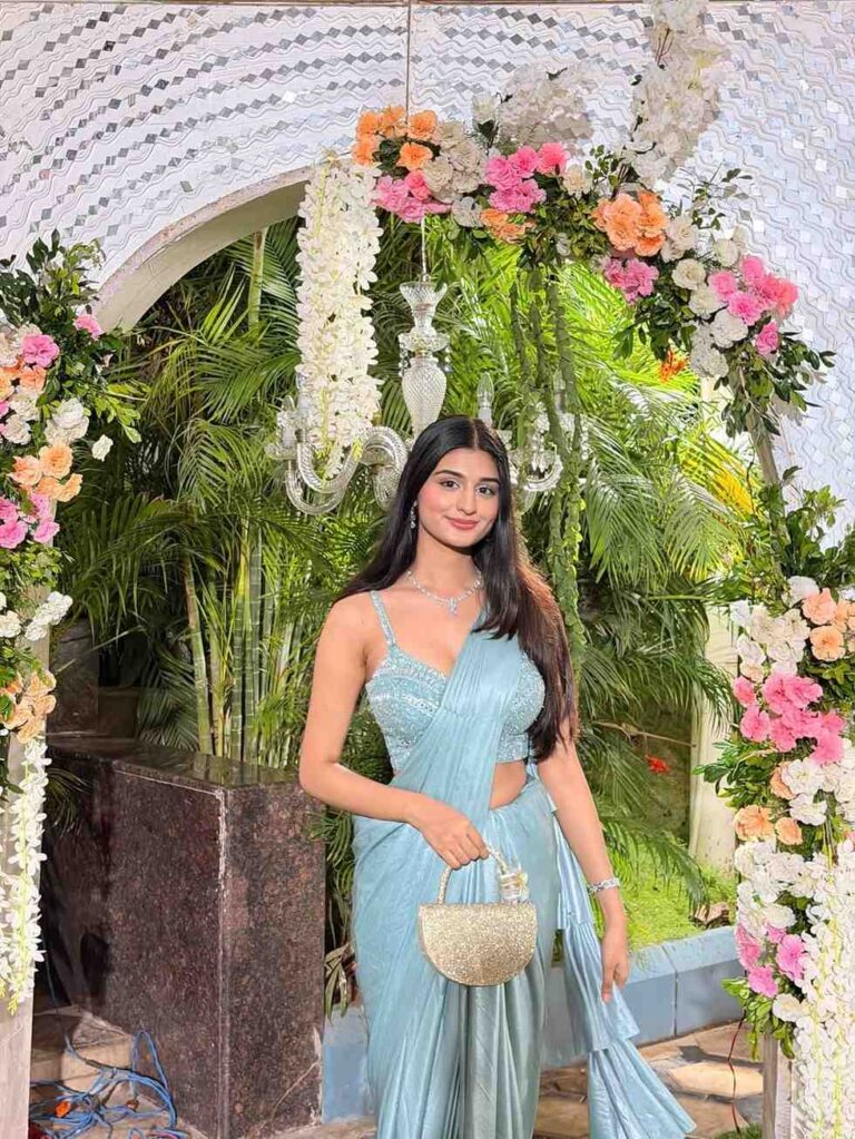 Payal Gaming Biography: Age, Height, Boyfriend, Family, Net Worth ...